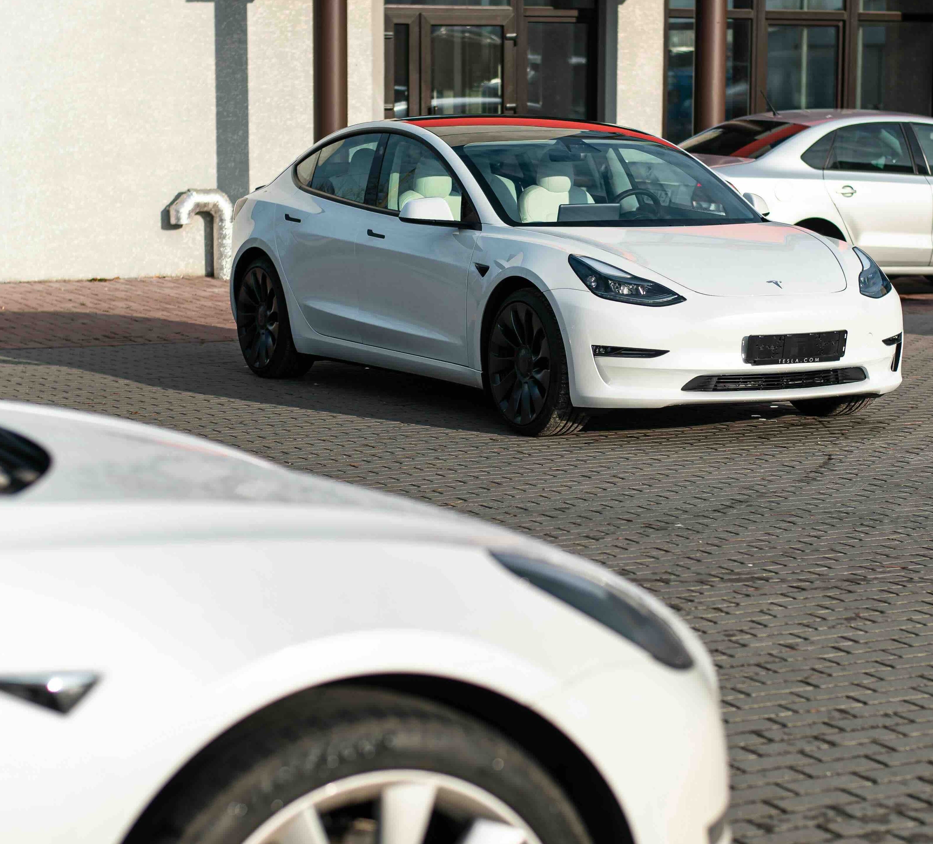 Tesla-fabriken i Tyskland snart i drift igen efter sabotage från vänst ...