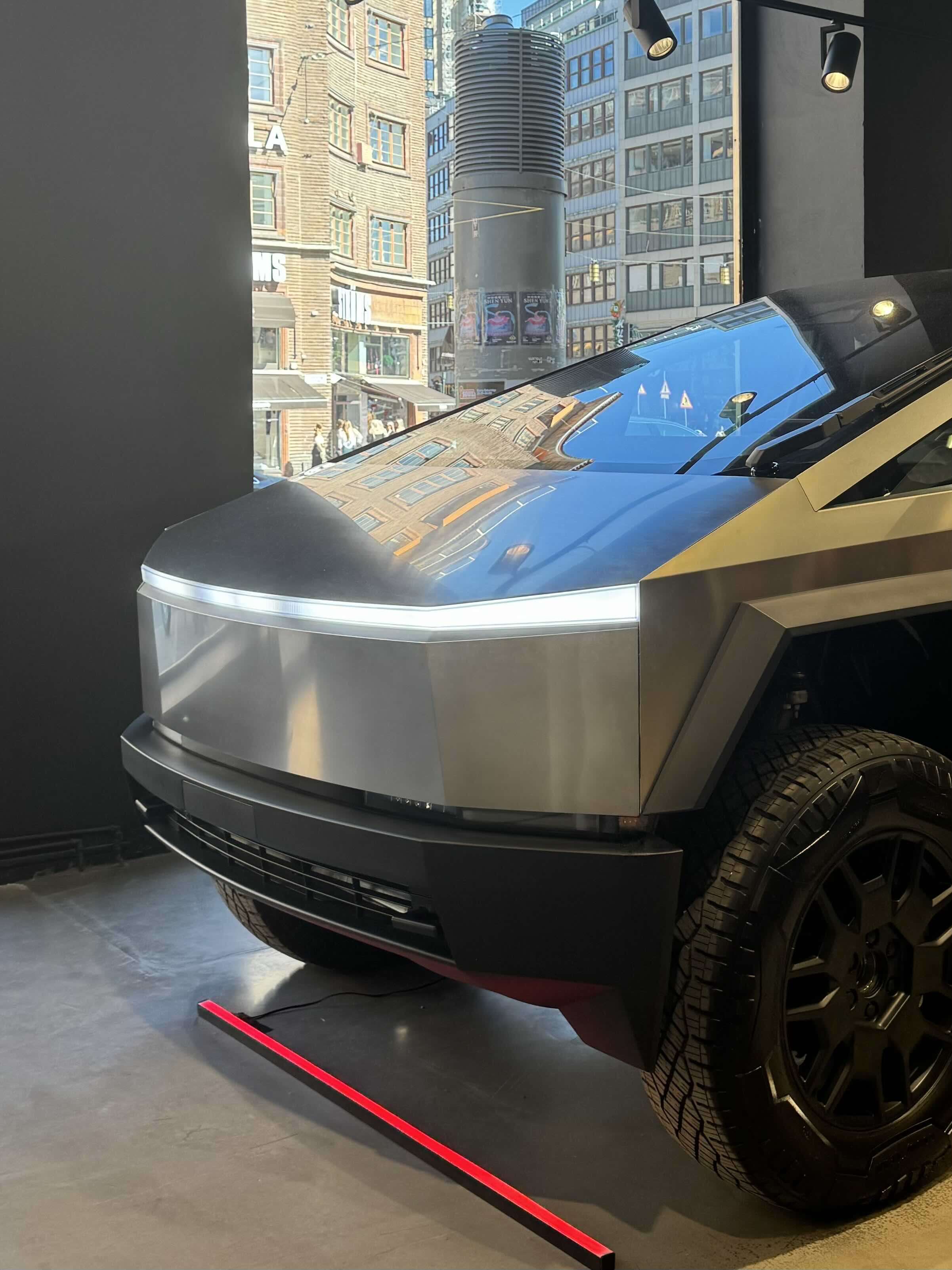 Tesla Robotaxi: A Groundbreaking Move Revealed By Elon Musk – Hamphi